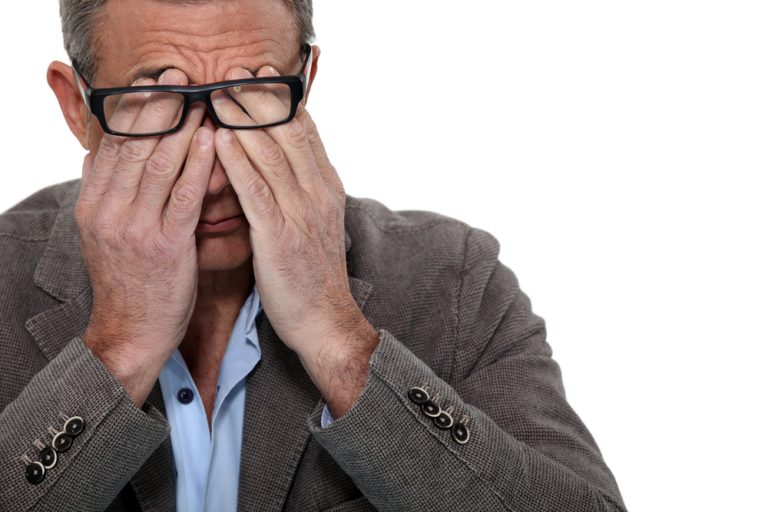 What To Do When Tennis Ball Hits Eye? - Tennis Hold